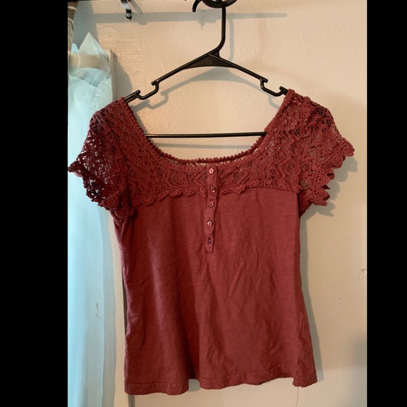 La Hearts | Tops | Rusty Red Lace Tshirt | Poshmark